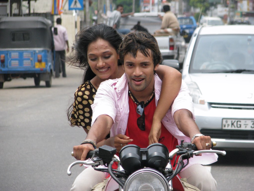 බෝම්බ හා රෝස හැදුණු හැටි - bombs & roses behind the scene