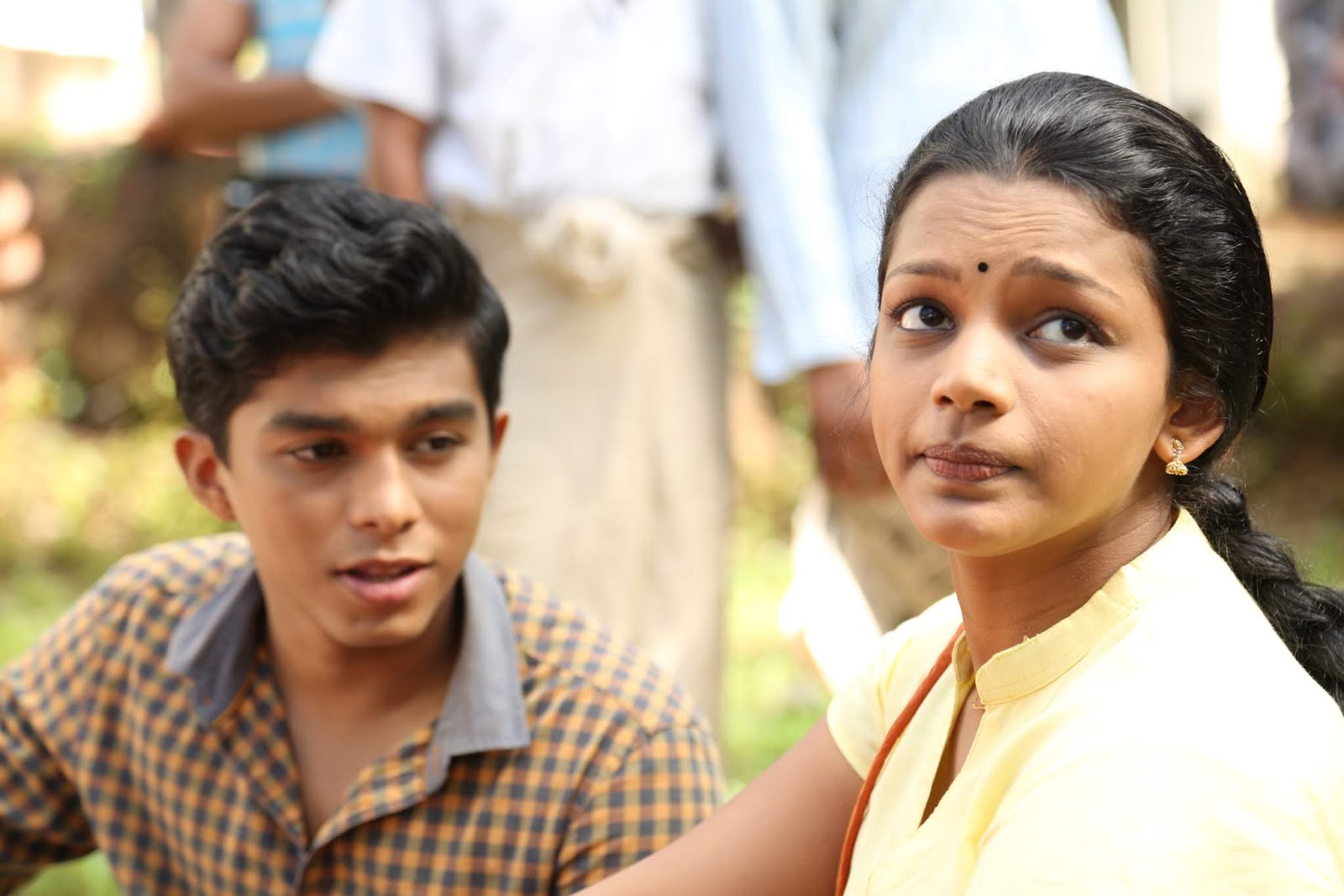 විශ්වාසයත් ආදරයත් අතර දෝලනය වූ අන්ධකාරයේ පුරාවෘත්තය - Cinema.lk